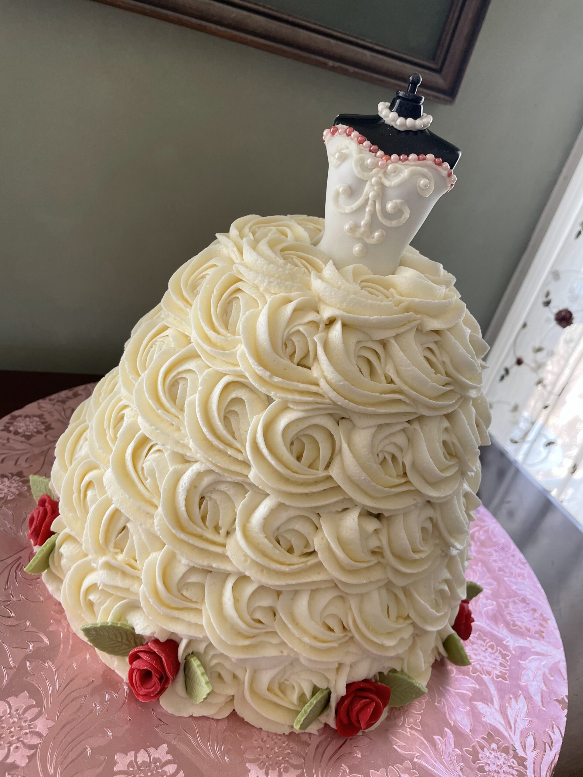 Custom Cakes - The Kate Pearl Tea Room