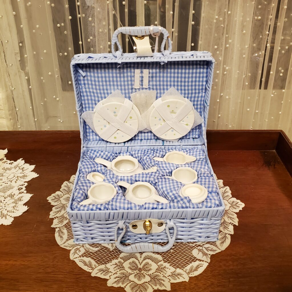 Children's Hydrangea Tea Set - The Kate Pearl Tea Room